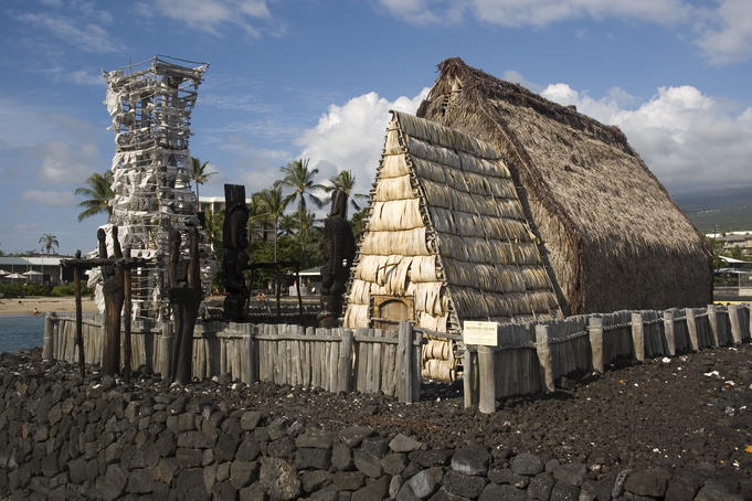 Ahuʻena Heiau | Images of Old Hawaiʻi