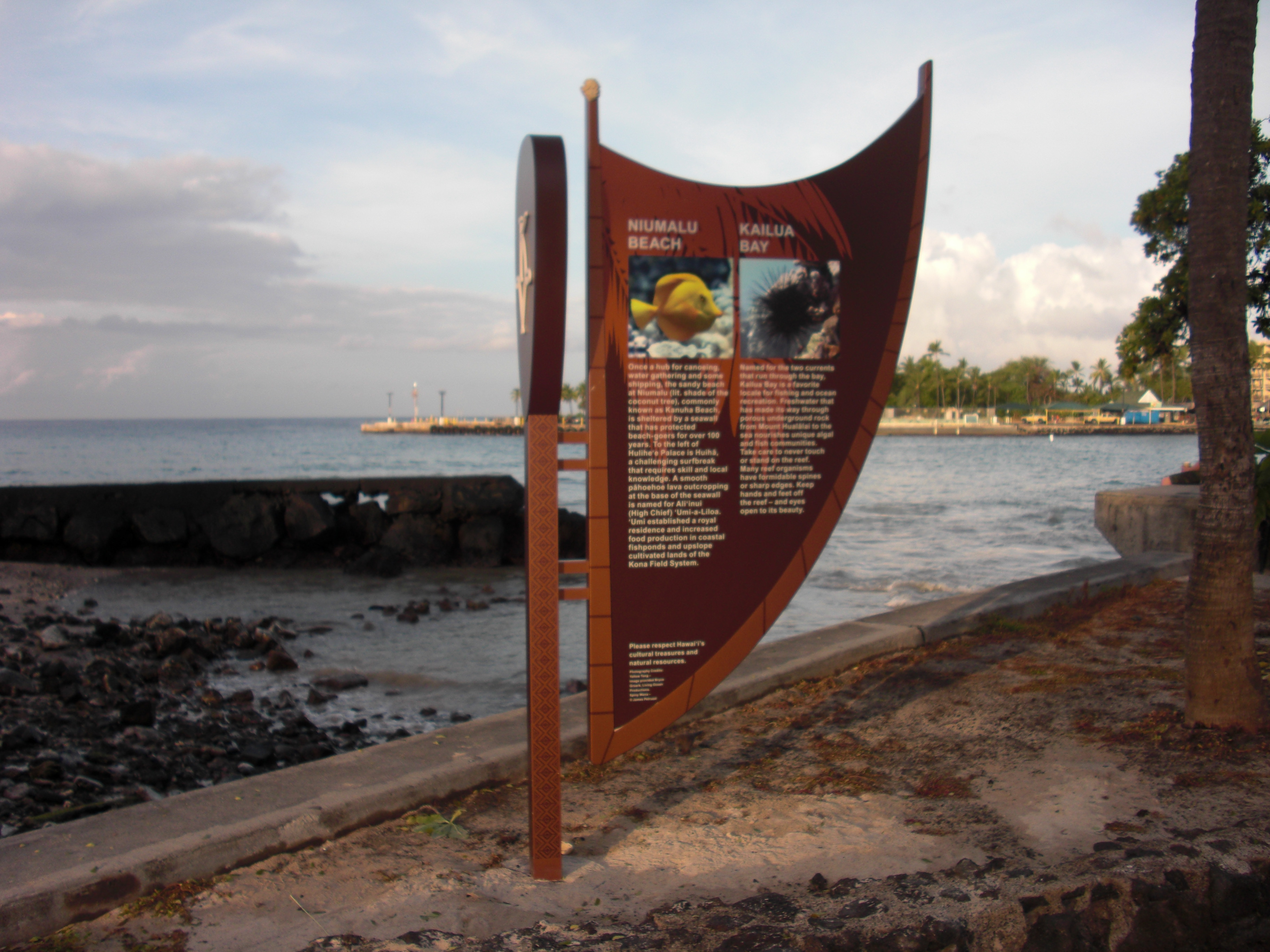 Royal Footsteps | Images of Old Hawaiʻi