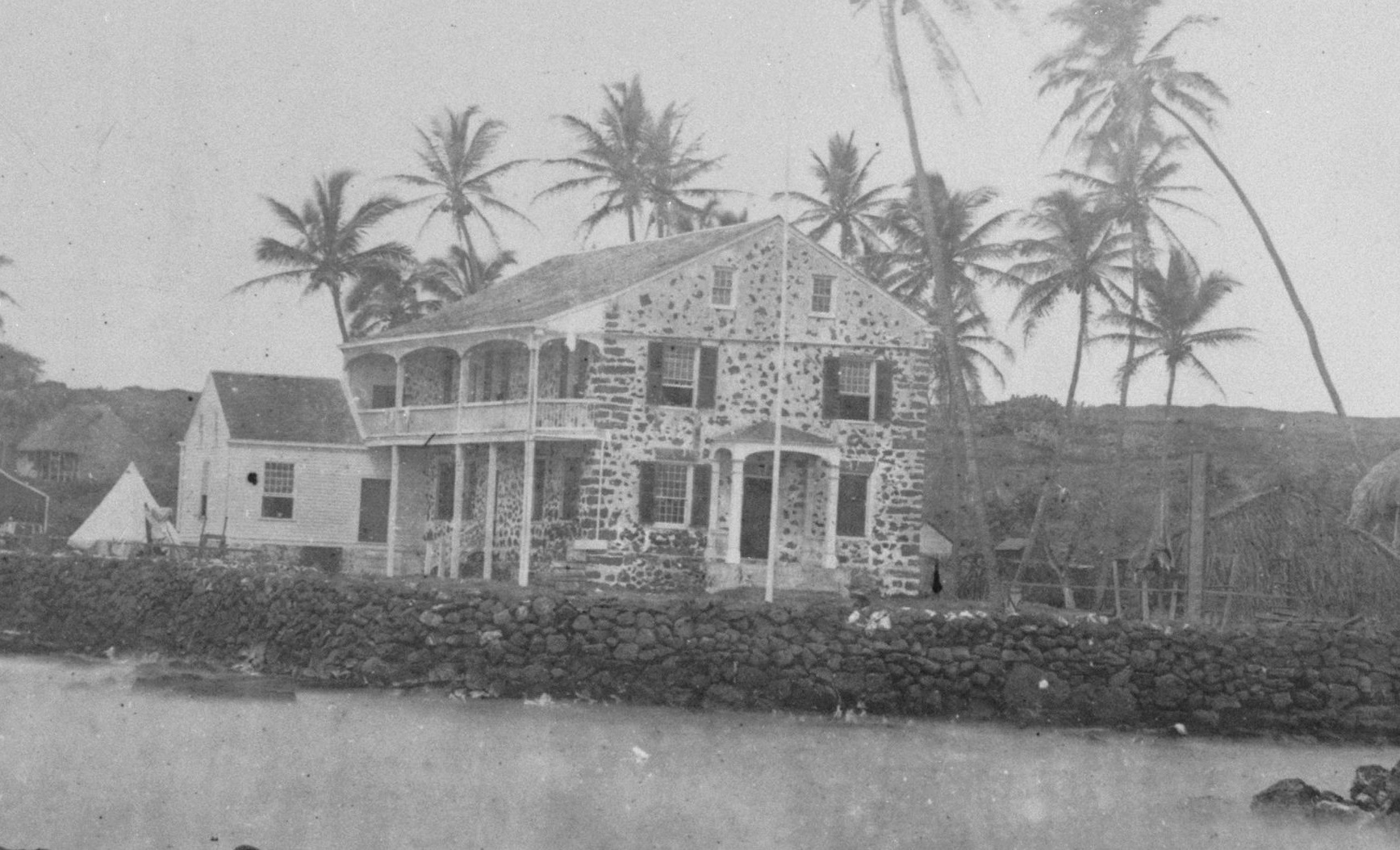 Pōhaku Kalai a Umi | Images of Old Hawaiʻi