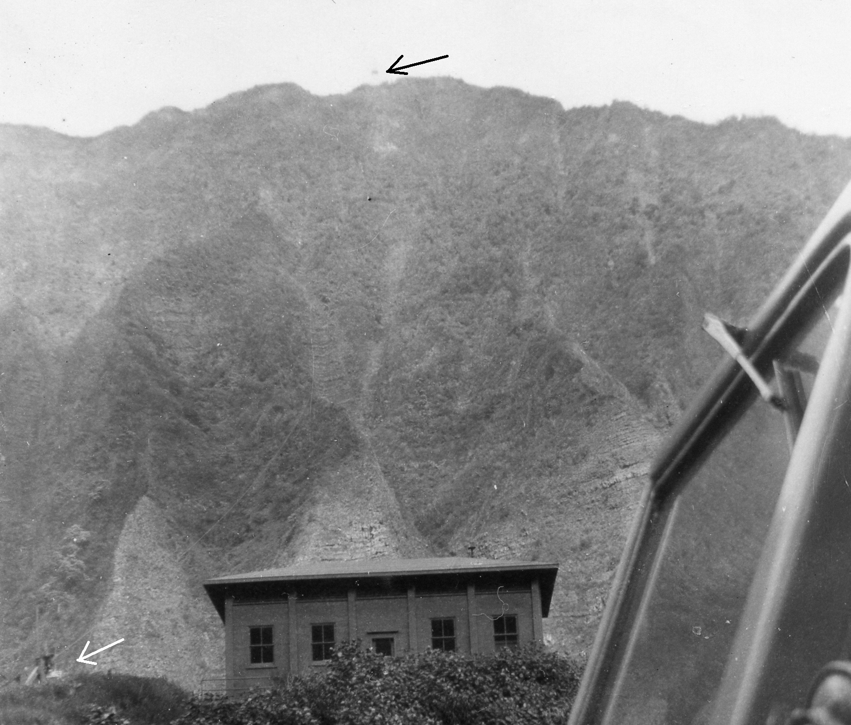 Haiku Valley Communications … and Stairway | Images of Old Hawaiʻi