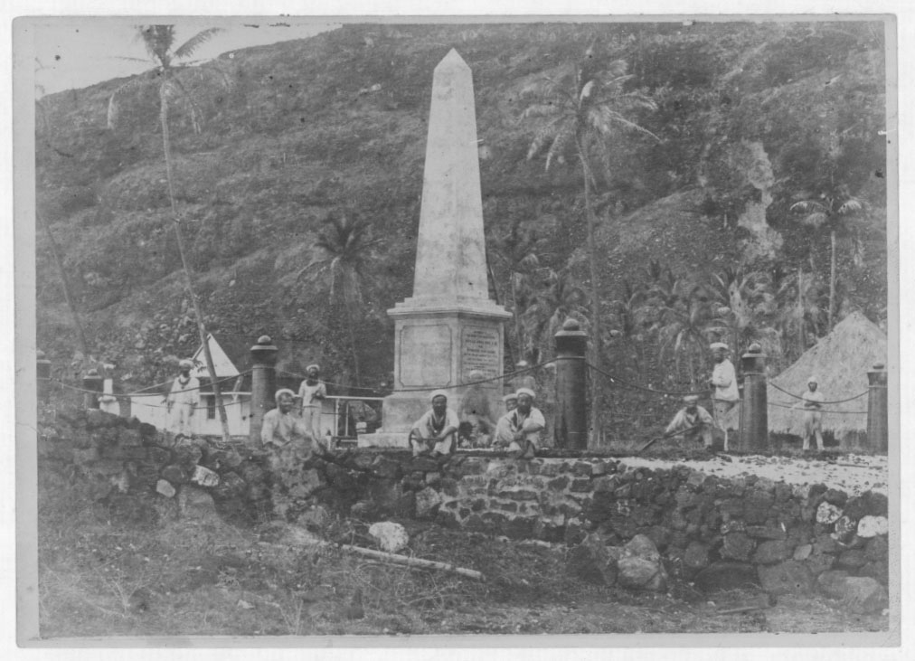 Captain Cook Monument | Images of Old Hawaiʻi
