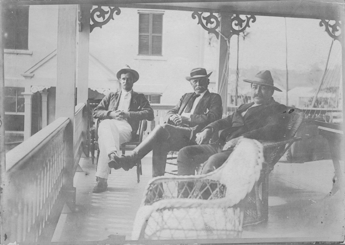 Huliheʻe, Its Owners and Visitors | Images of Old Hawaiʻi