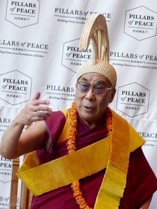 Mahiole v Tibetan Monk Hat | Images of Old Hawaiʻi