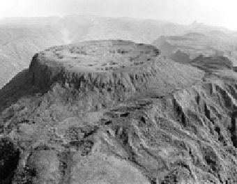ʻEke Crater | Images of Old Hawaiʻi