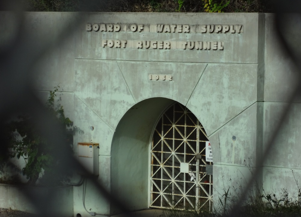 Fort_Ruger_Tunnel-BWS | Images of Old Hawaiʻi