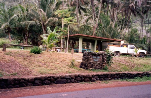 Hālawa | Images of Old Hawaiʻi