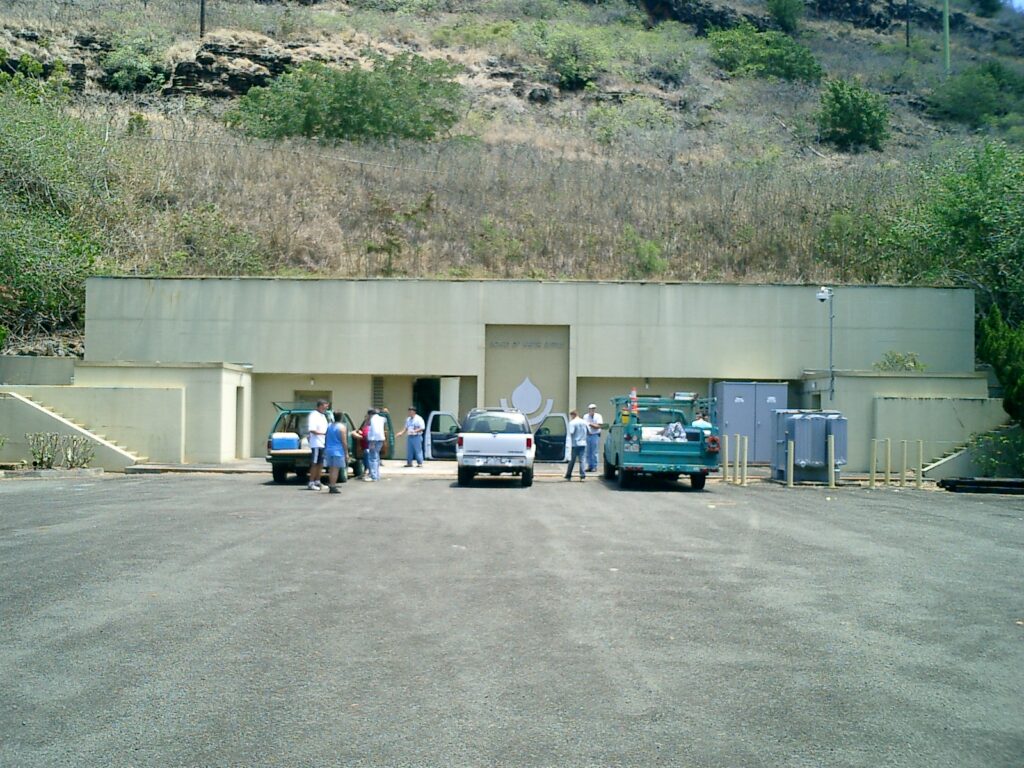 Hālawa Shaft | Images of Old Hawaiʻi