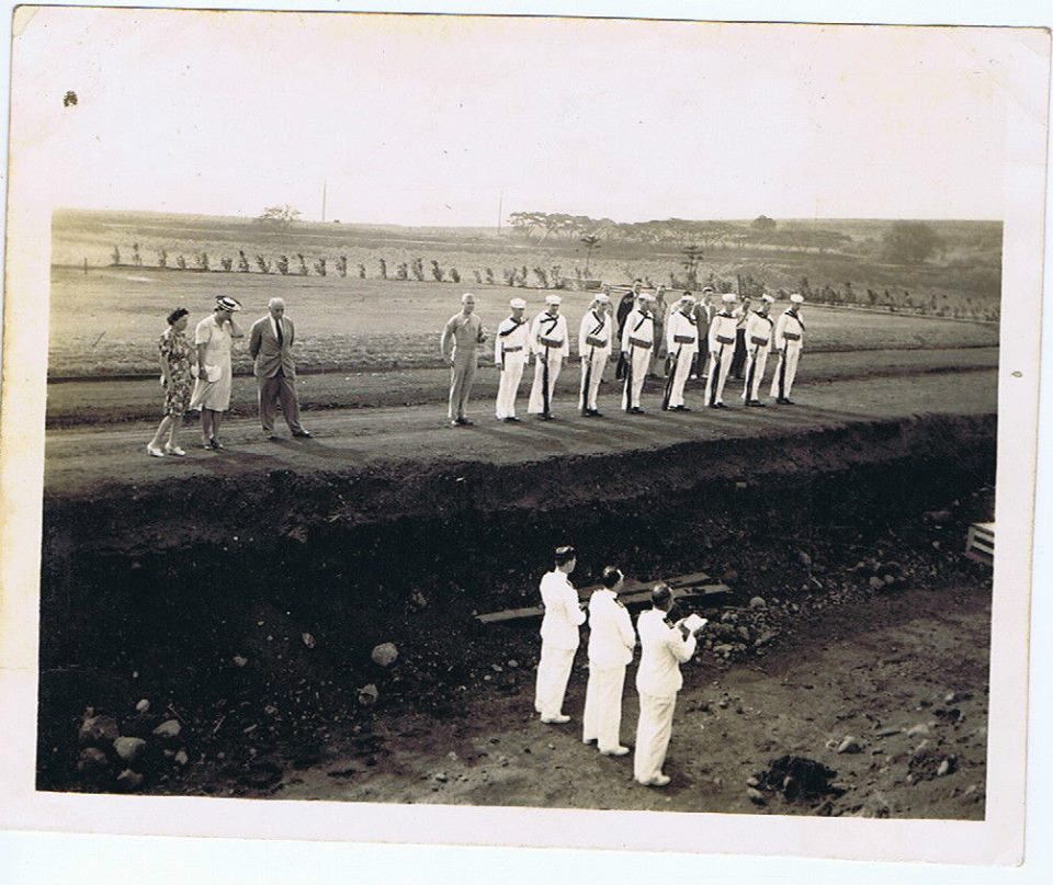 Hālawa Naval Cemetery | Images of Old Hawaiʻi