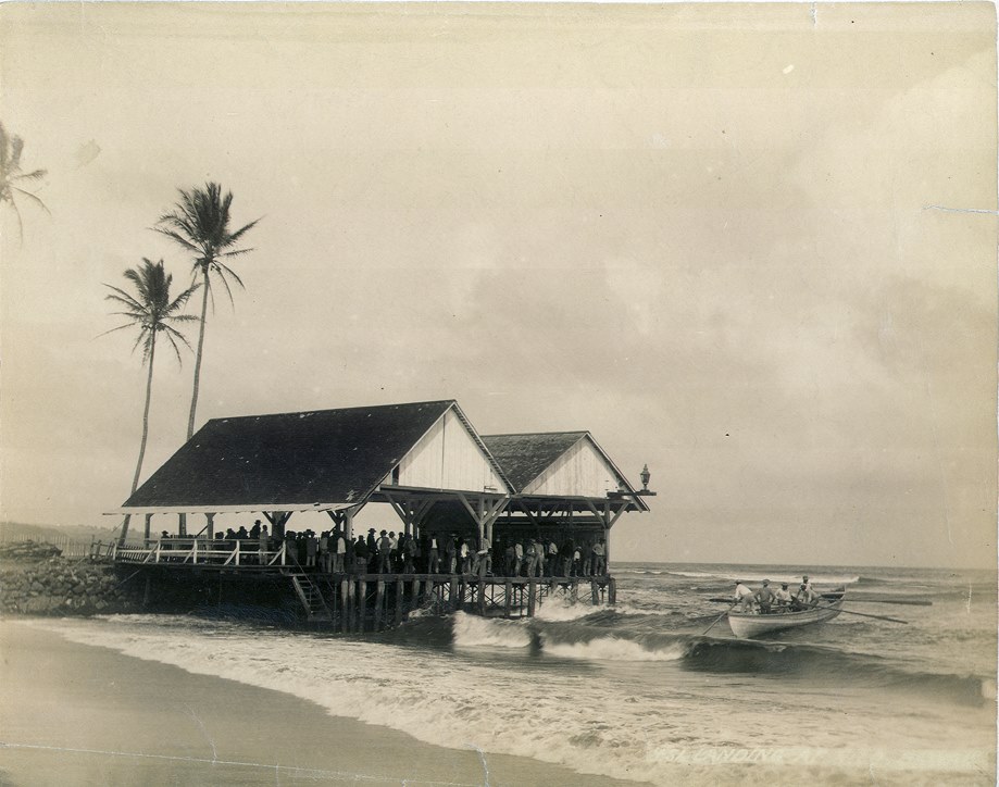 Pauka‘a Lighthouse | Images of Old Hawaiʻi