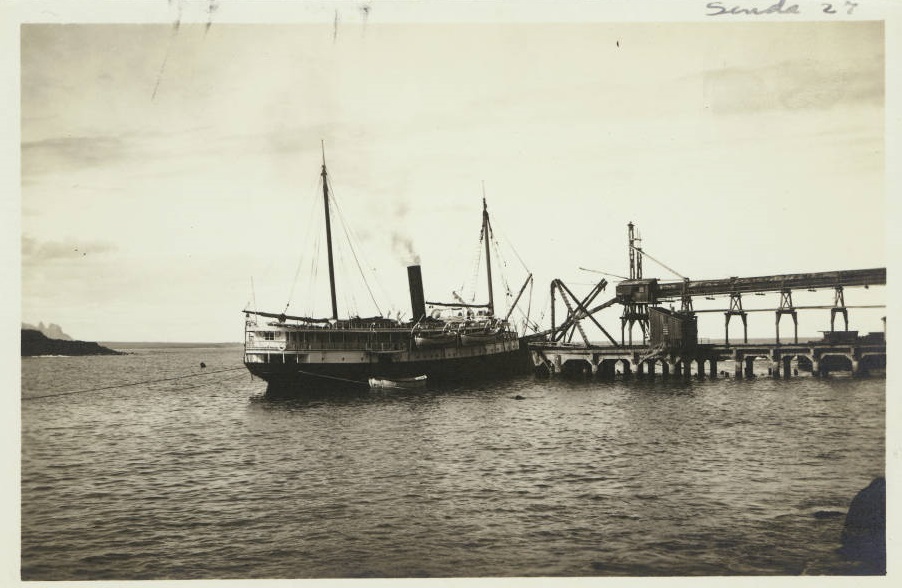 Ahukini Landing | Images of Old Hawaiʻi