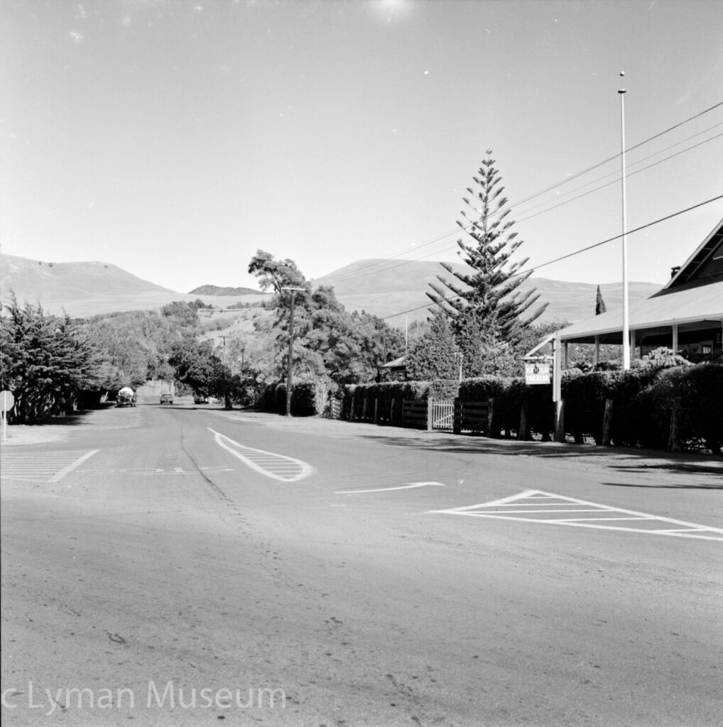 Barbara Hall | Images of Old Hawaiʻi