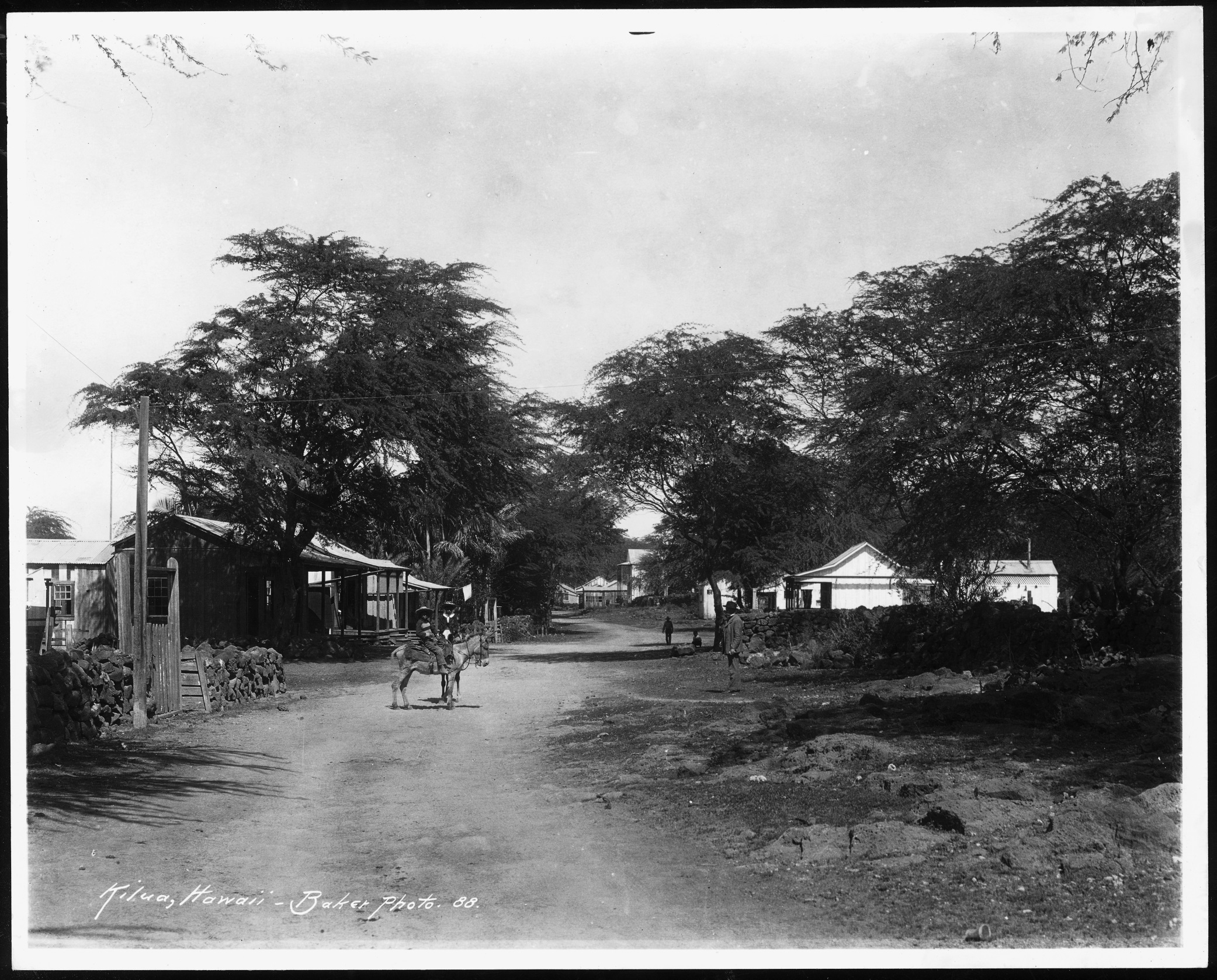 Along Ali‘i Drive | Images of Old Hawaiʻi