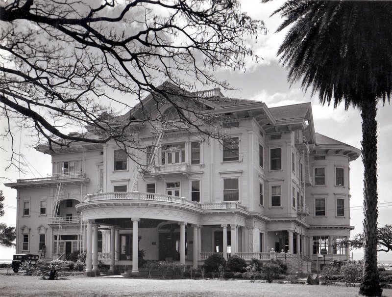 Kainalu | Images of Old Hawaiʻi