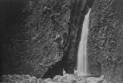 Kaluanui | Images of Old Hawaiʻi