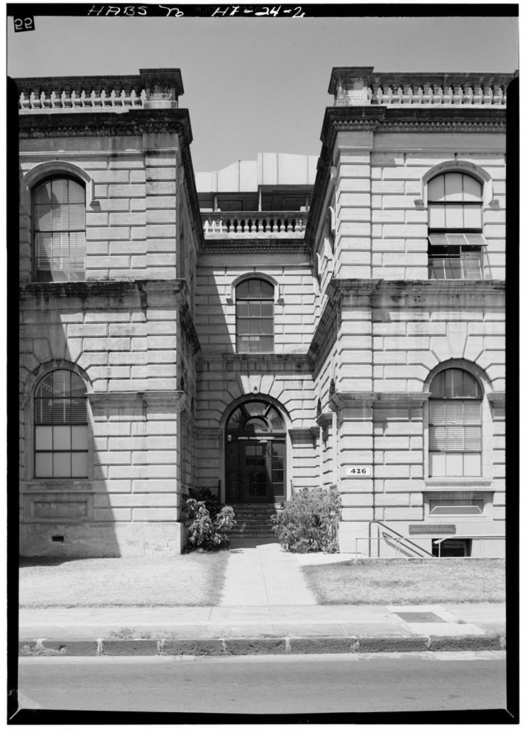 Kapuāiwa Building | Images of Old Hawaiʻi