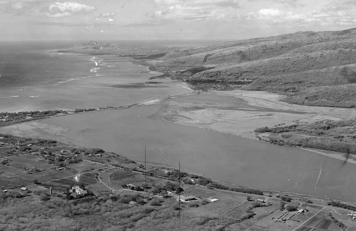 Kuapā Pond | Images of Old Hawaiʻi