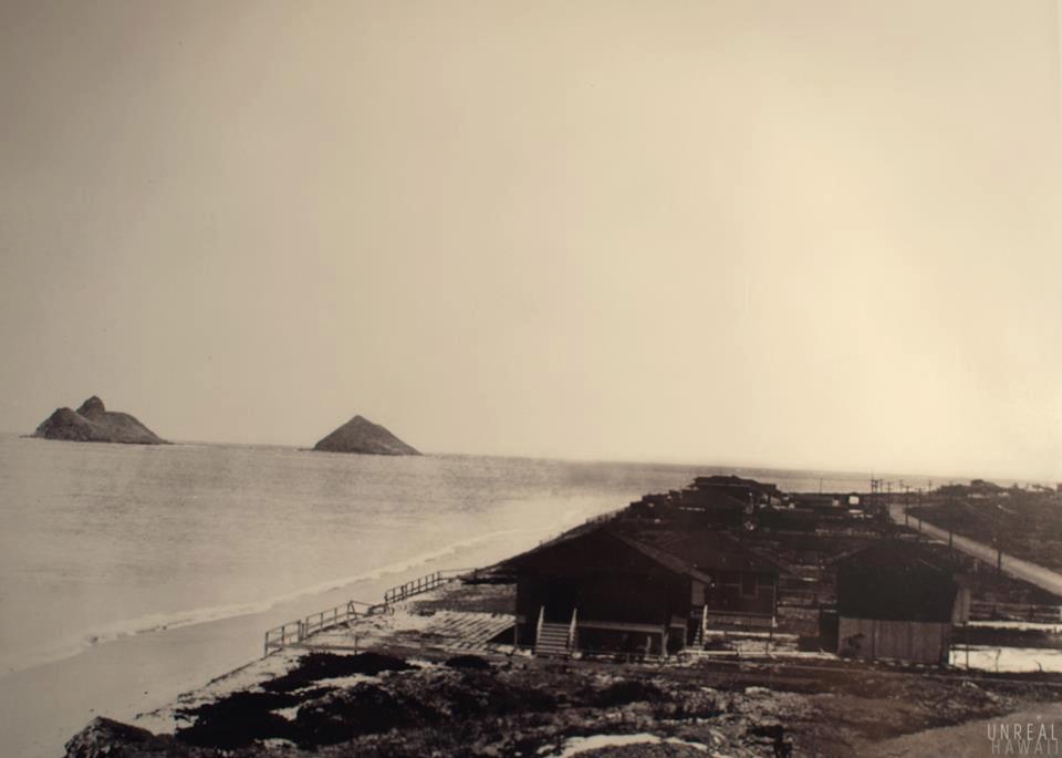 Mokulua | Images of Old Hawaiʻi