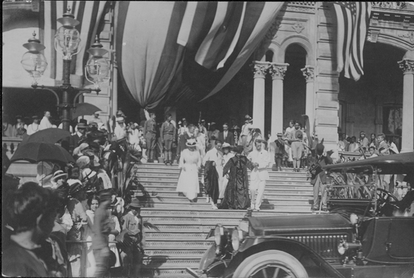 The Queen’s Imprisonment | Images of Old Hawaiʻi