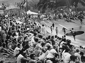 Mākaha Surfing | Images of Old Hawaiʻi