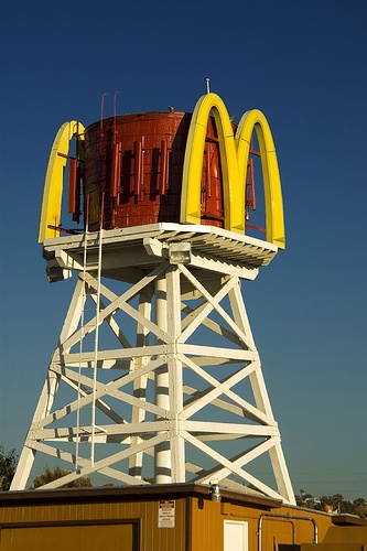 Dole Water Tower | Images of Old Hawaiʻi