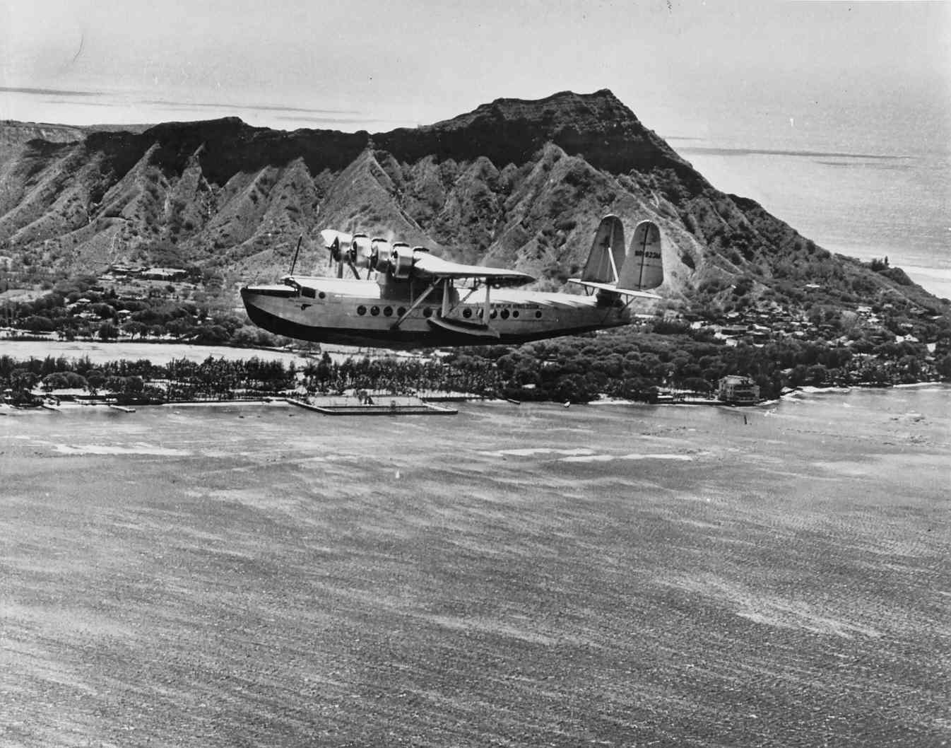 Clippers | Images of Old Hawaiʻi