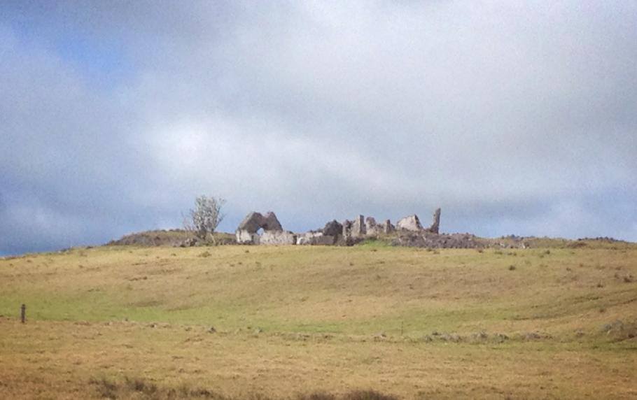 Poo_Kanaka-Purdy_Ruins-Mana_Road-ParkerRanch-1 | Images of Old Hawaiʻi