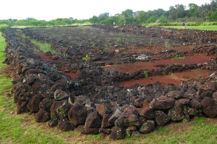 Puʻu O Mahuka | Images of Old Hawaiʻi