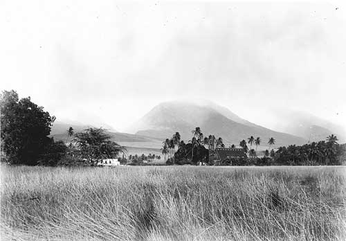 Rain falling on West Maui Mountains, Lahaina, Maui, Hawaii-(mokuula-com ...
