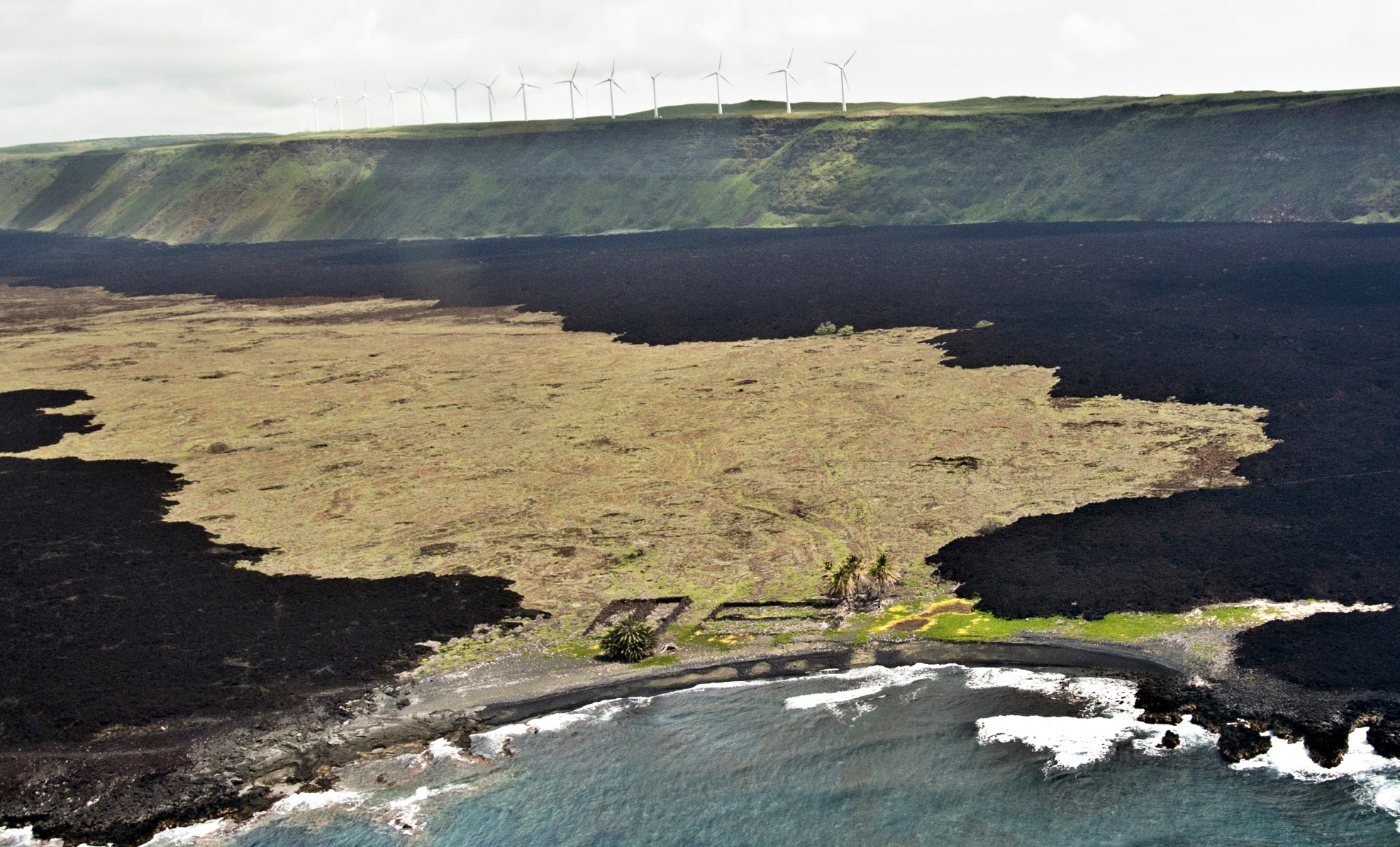 Wai‘ahukini | Images of Old Hawaiʻi