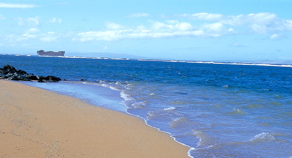 YOGN-42-Shipwreck Beach-HTJ | Images of Old Hawaiʻi