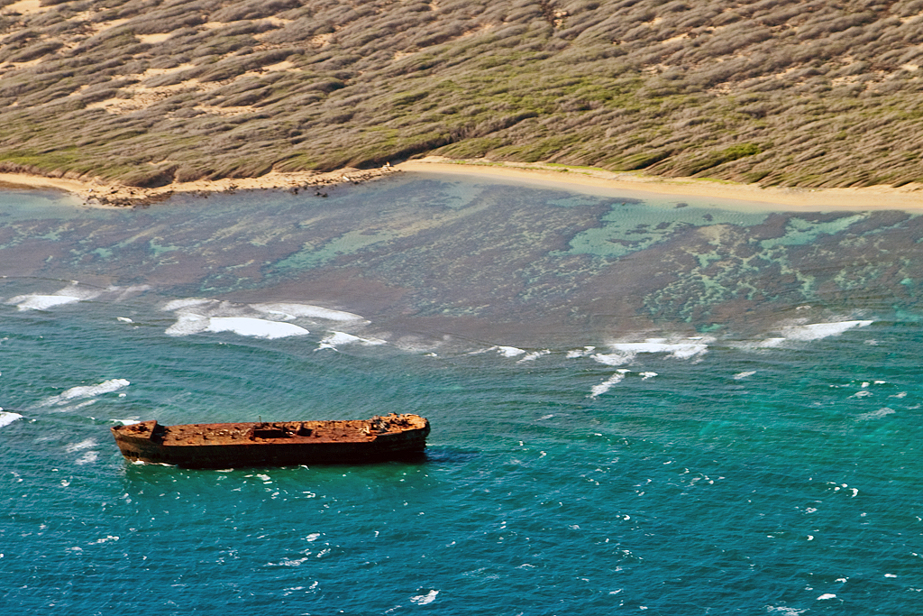 YOGN-42-Shipwreck Beach-texas-edu | Images of Old Hawaiʻi